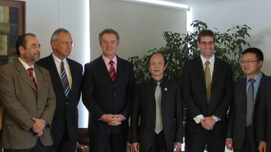 Autoridades de la Southwest University of Science and Technology ...