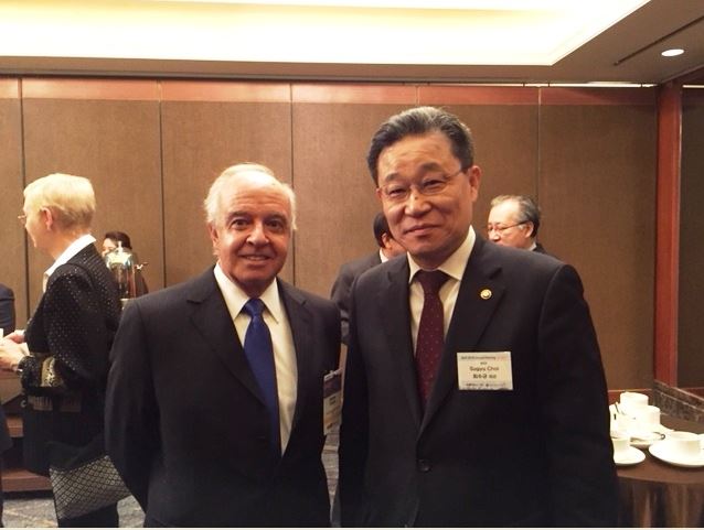 Hernán Cheyre participó en el lanzamiento del reporte mundial GEM 2017/ ...