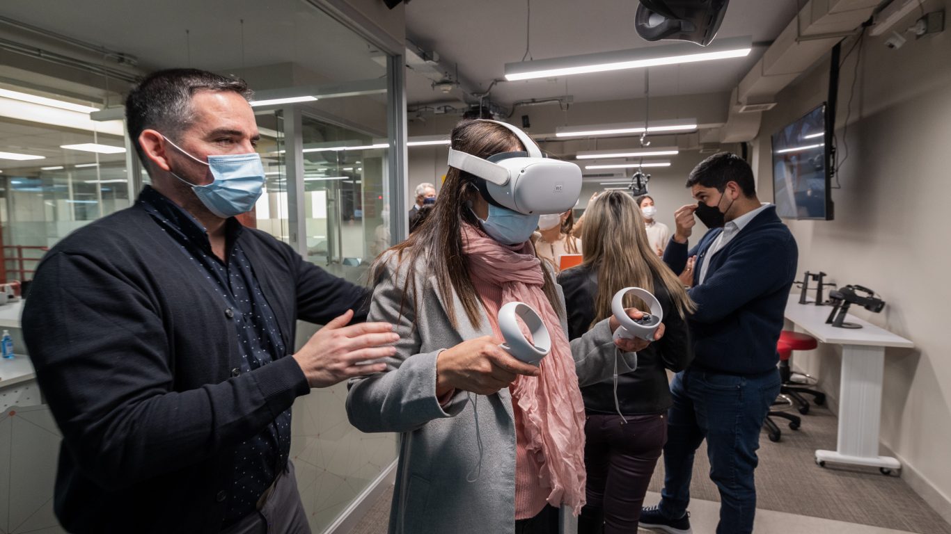 RealiTec UDD inauguró sus nuevas instalaciones en Santiago y Concepción - UDD