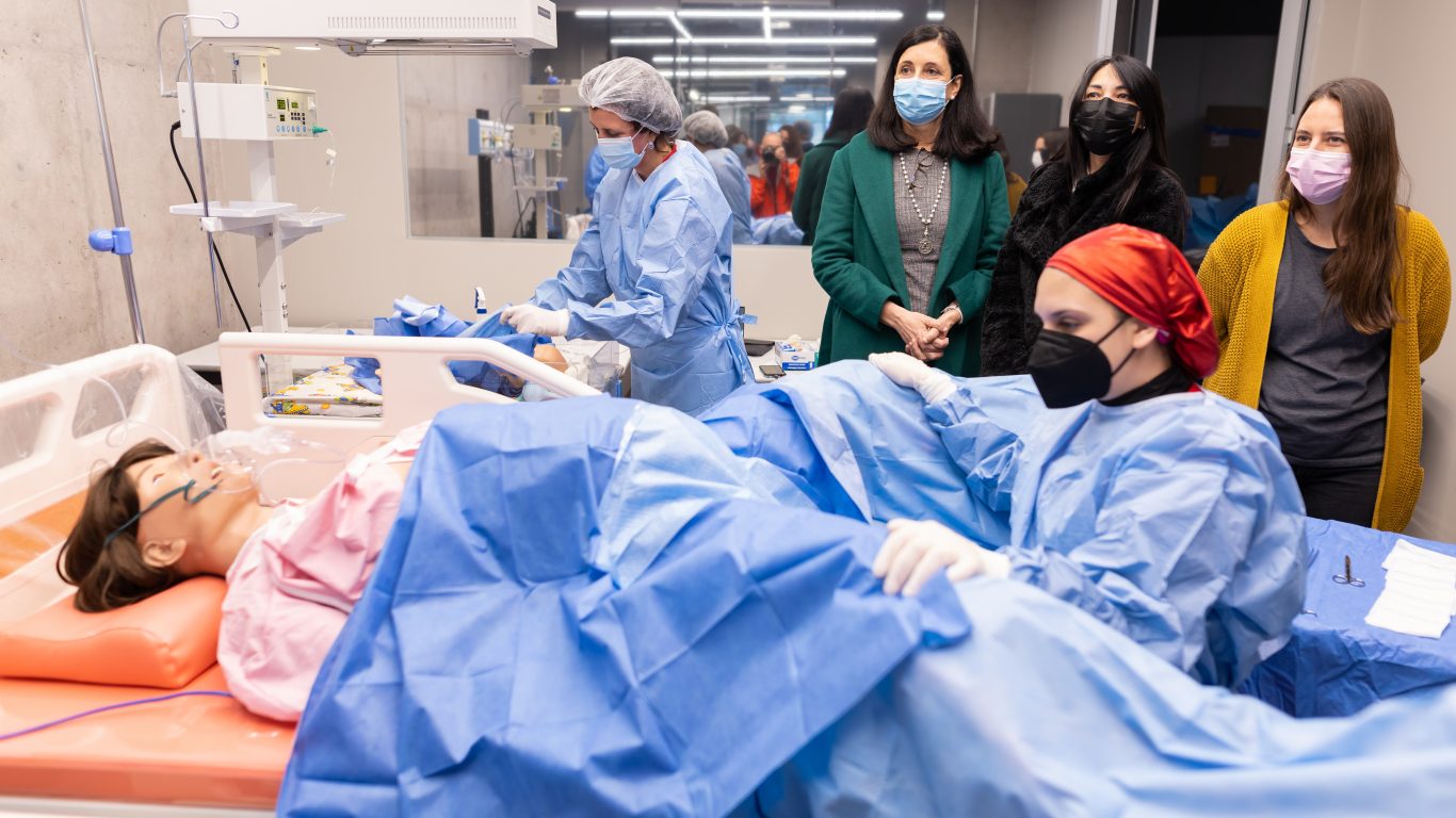 RealiTec UDD inauguró sus nuevas instalaciones en Santiago y Concepción - UDD