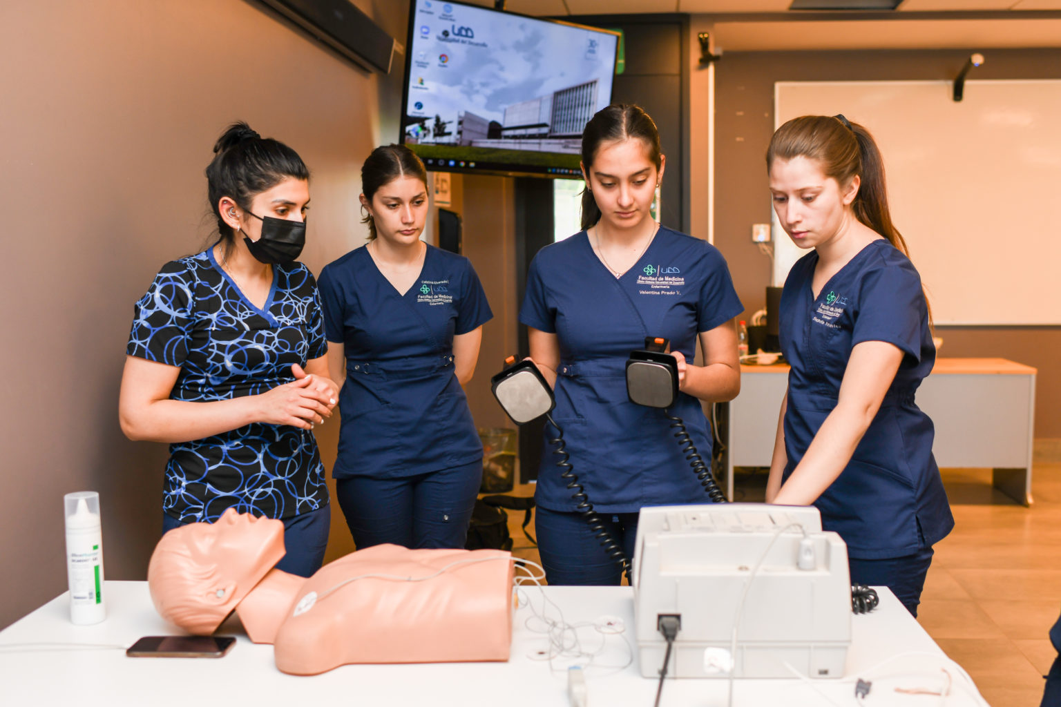 Enfermería UDD recibe 7 años de certificación - UDD